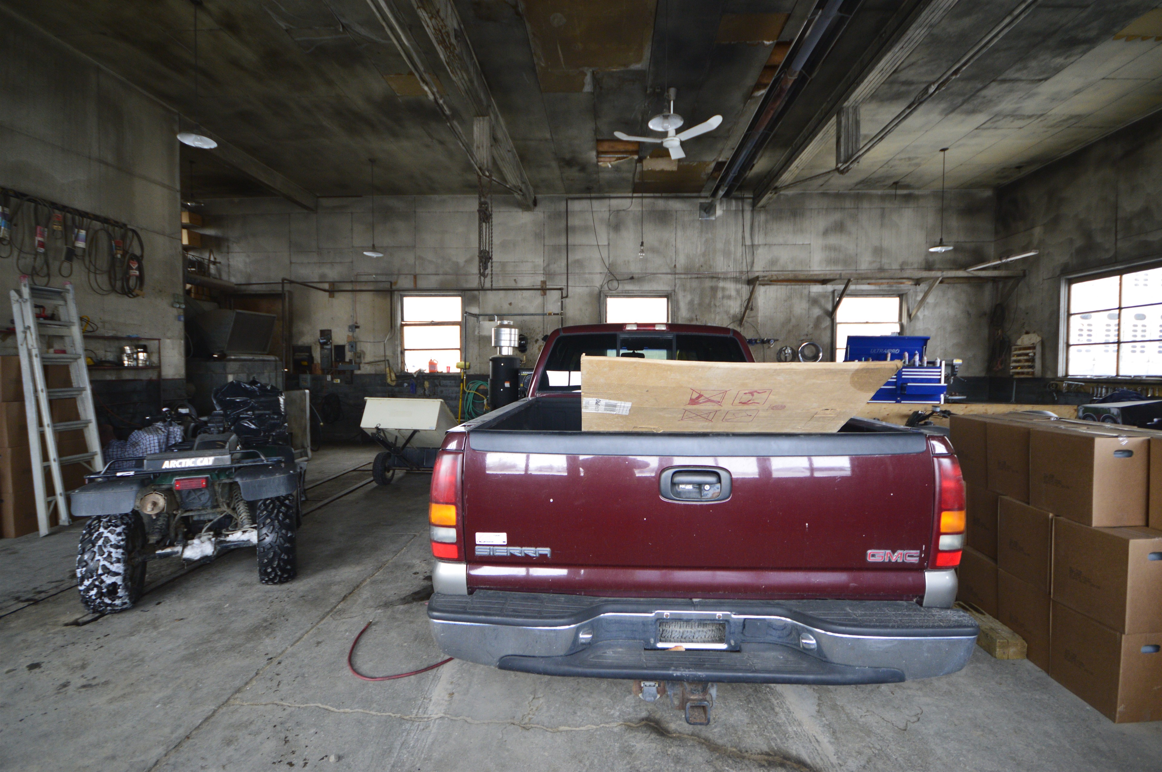 Locations Hub - Alec's Garage