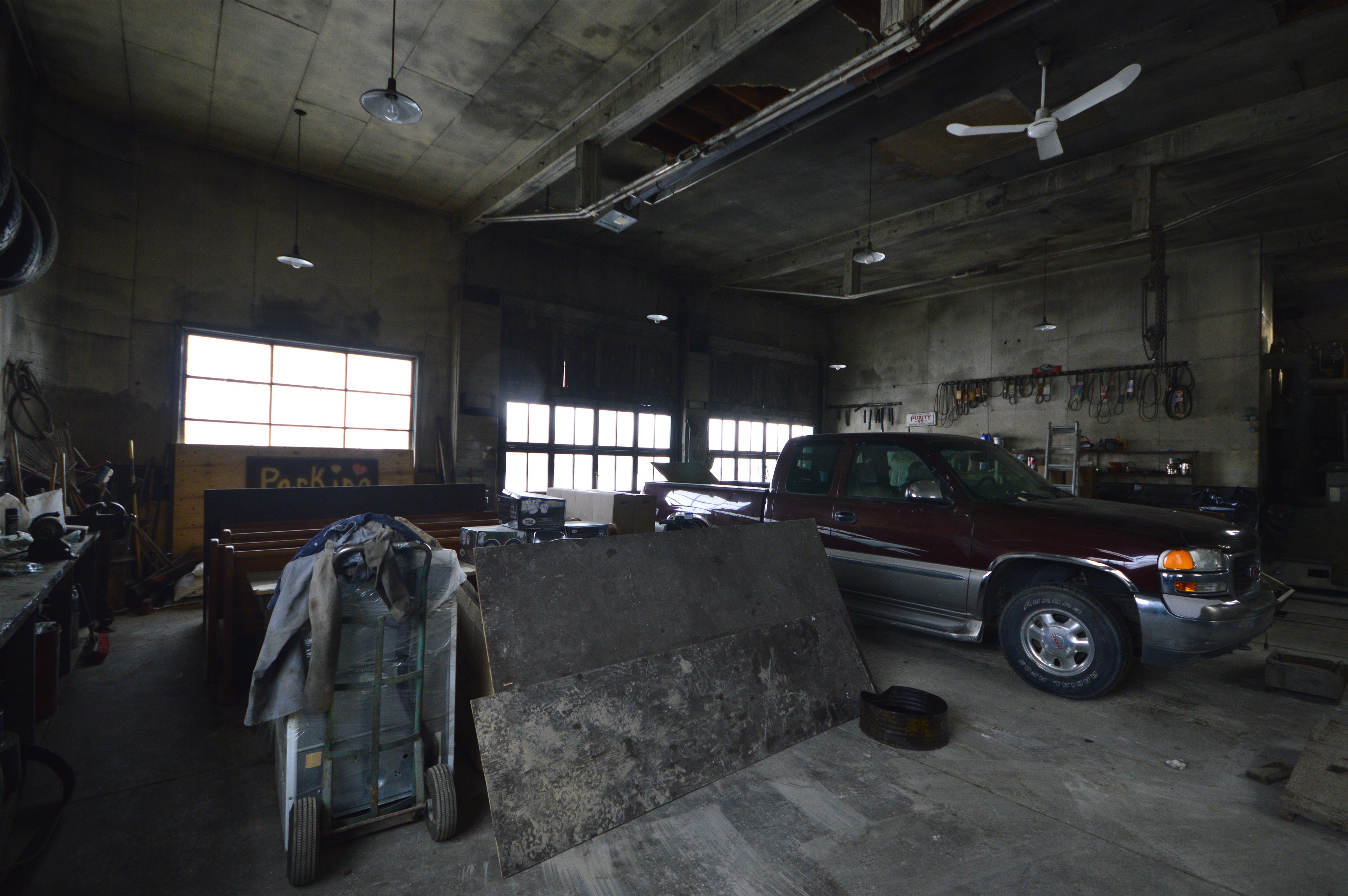 Locations Hub - Alec's Garage