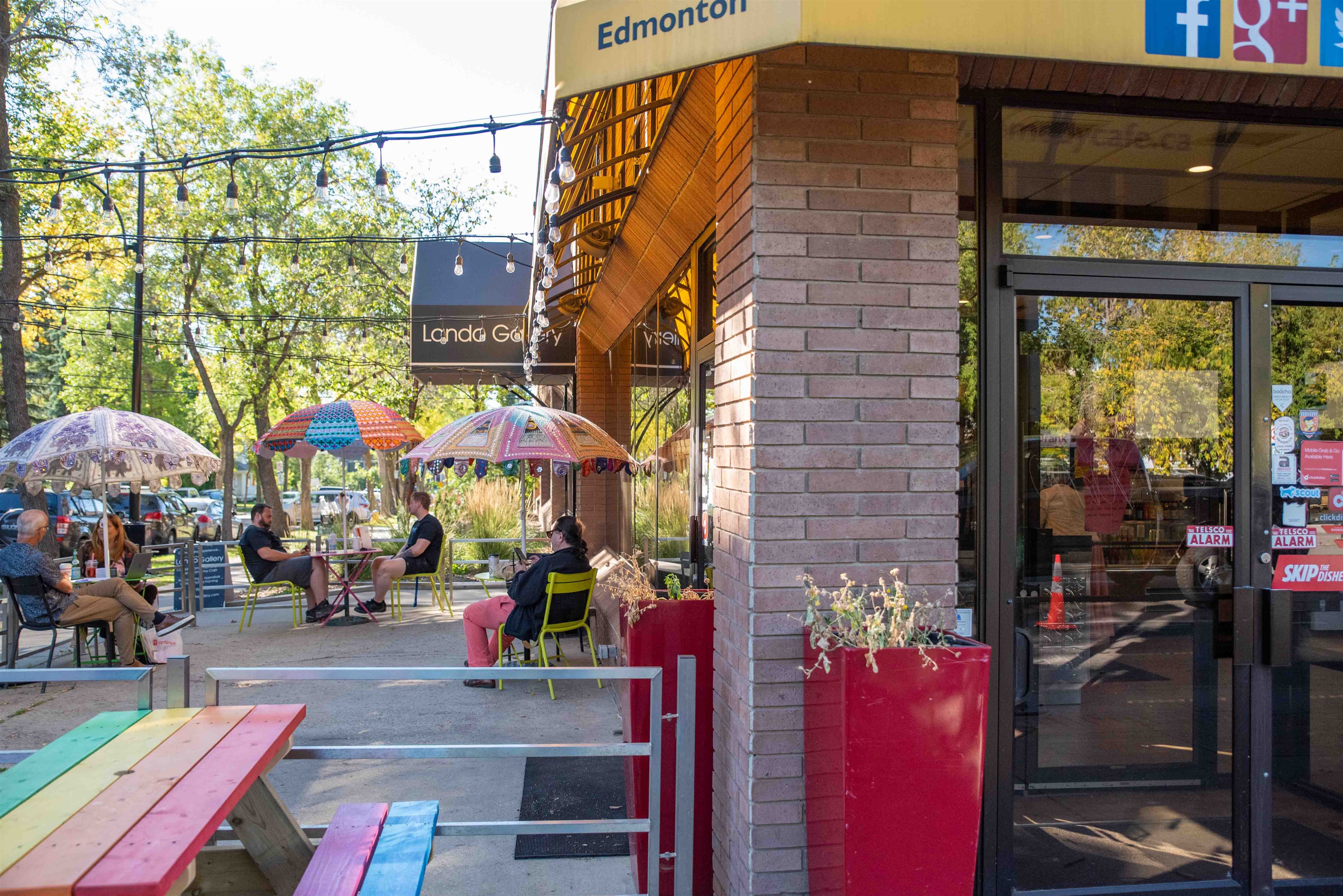 Locations Hub - Remedy Cafe - 124th Street