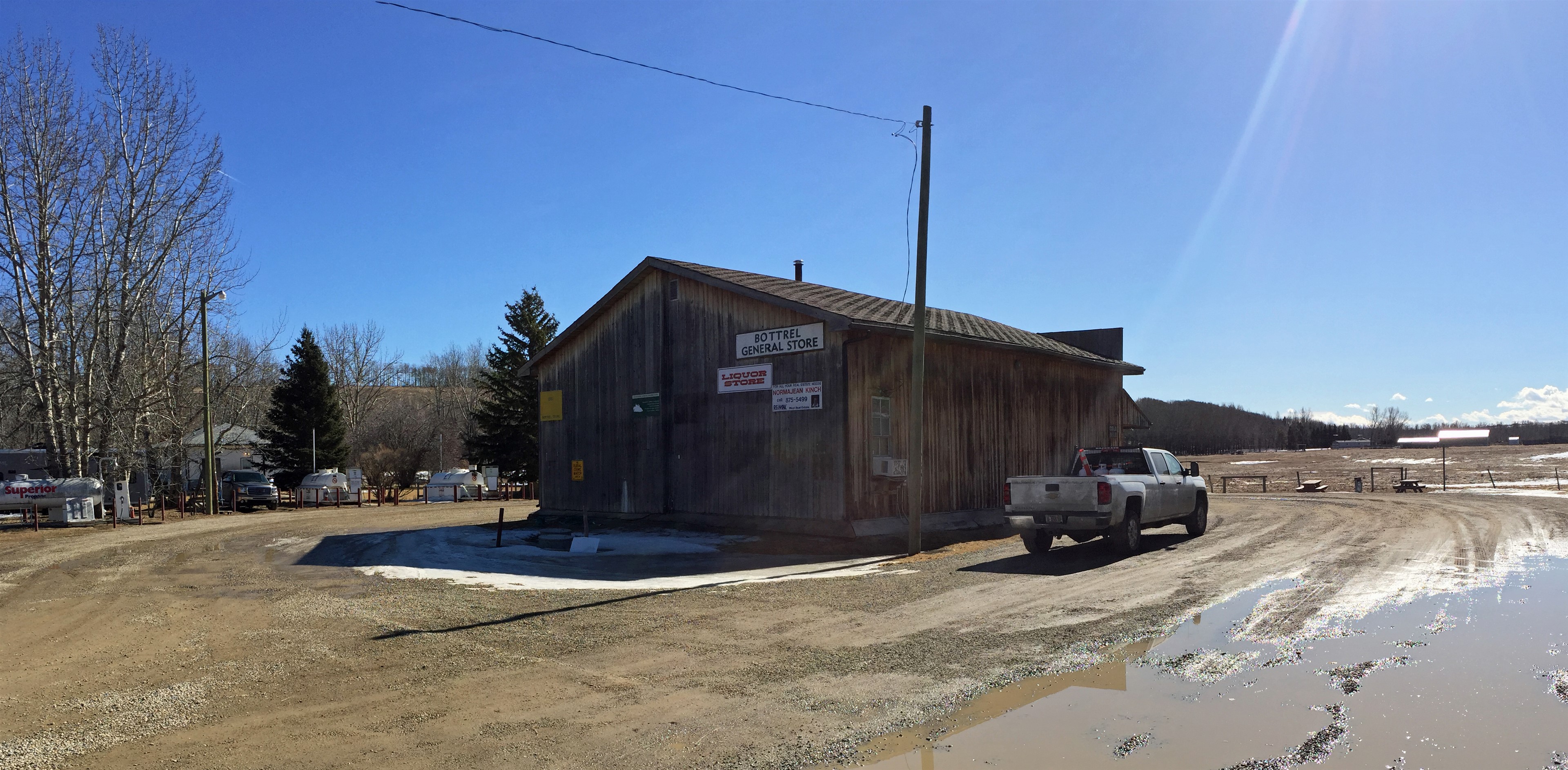 Locations Hub - Bottrel Store & Campground