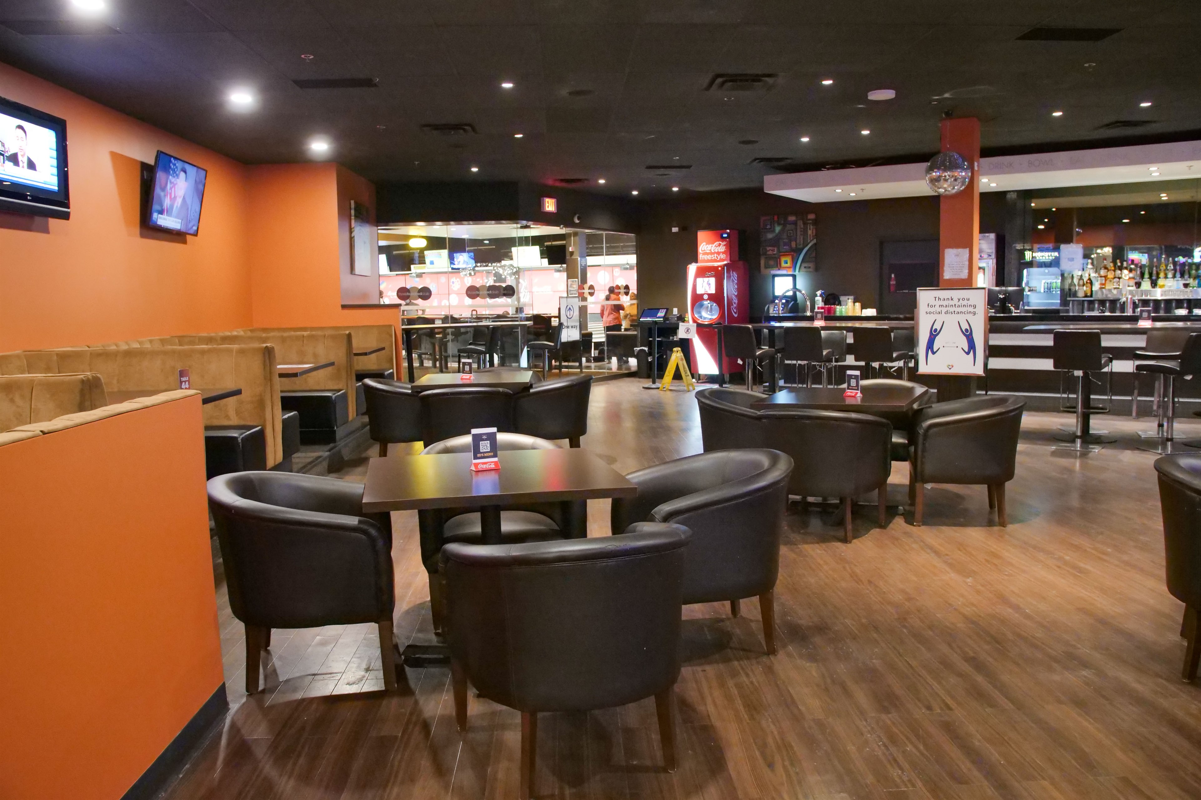 Locations Hub - Ed's Bowling