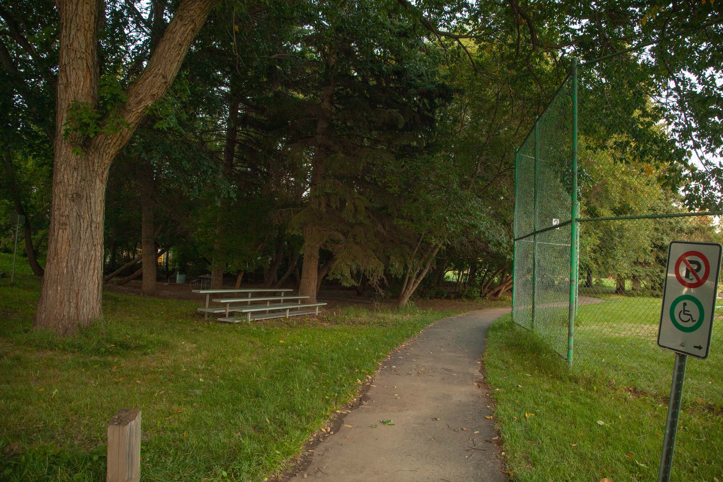 Locations Hub - Sir Wilfrid Laurier Park